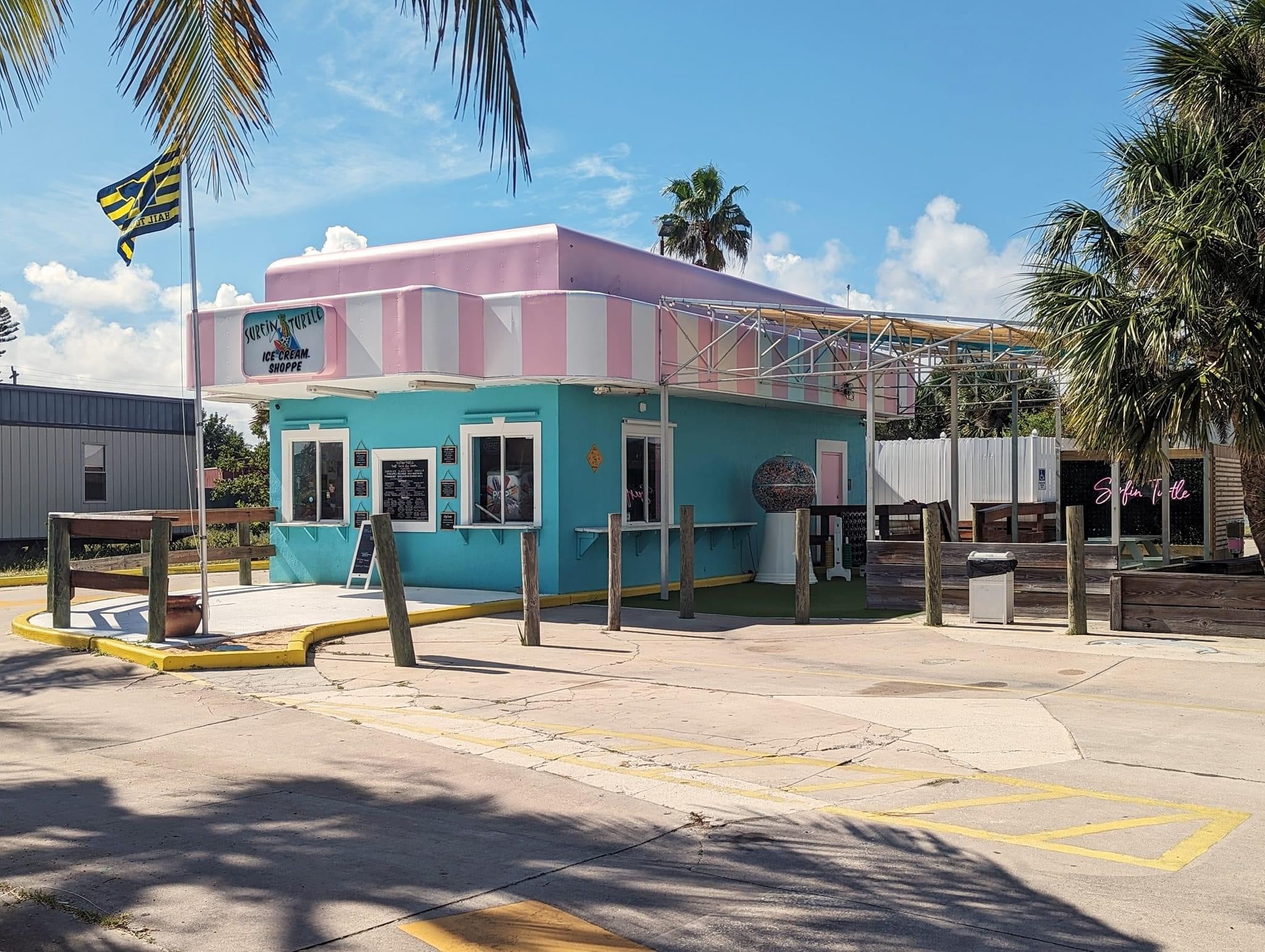 Surfin’ Turtle Shop